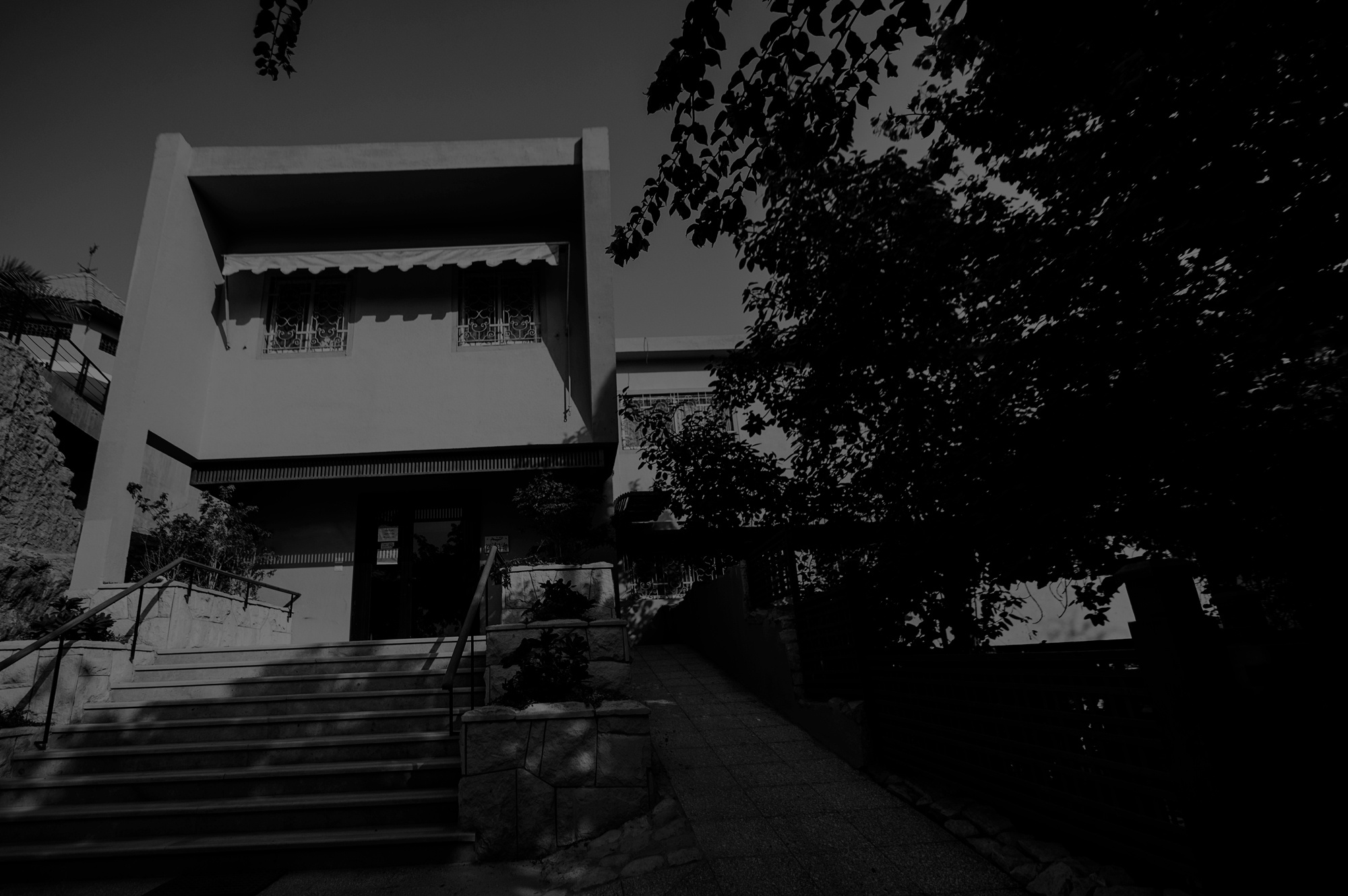 TREATMENT UNITS – The Behman hospital